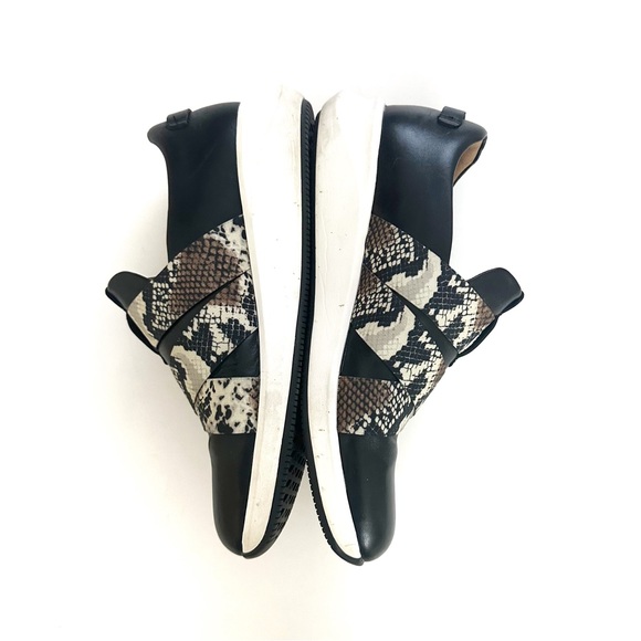 Clarks | Shoes | Clarks Unstructured By Clarks Un Rio Strap Slip On ...